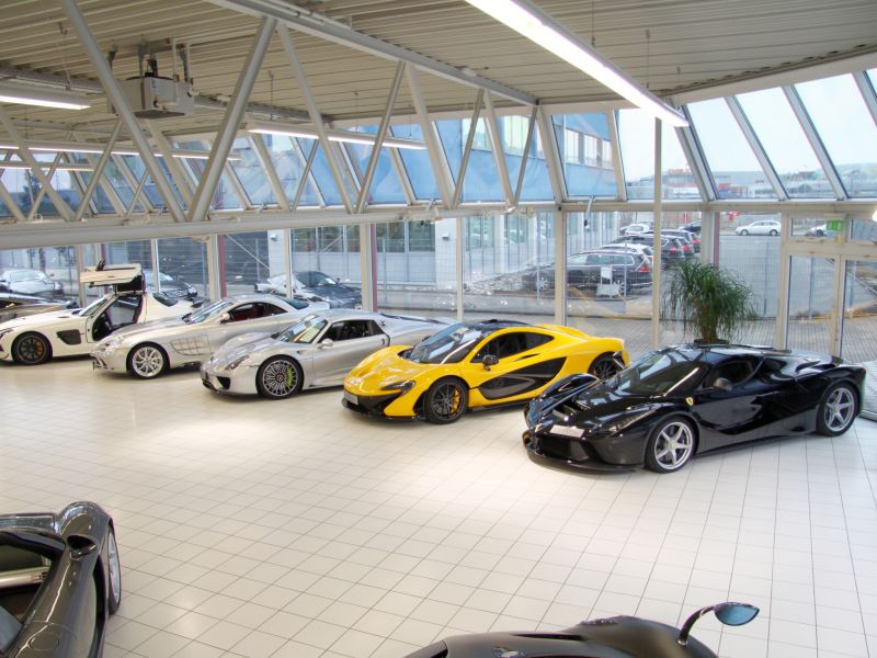 Showroom - Auto Salon Singen