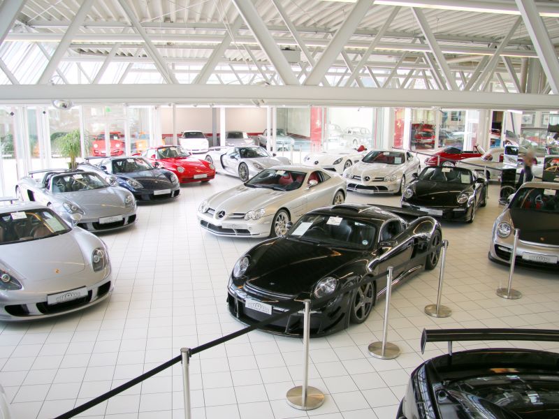 Showroom - Auto Salon Singen