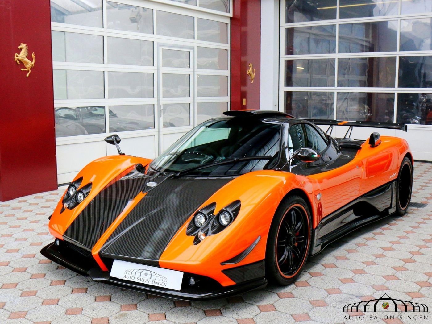 Pagani Zonda Cinque Orange Wallpaper