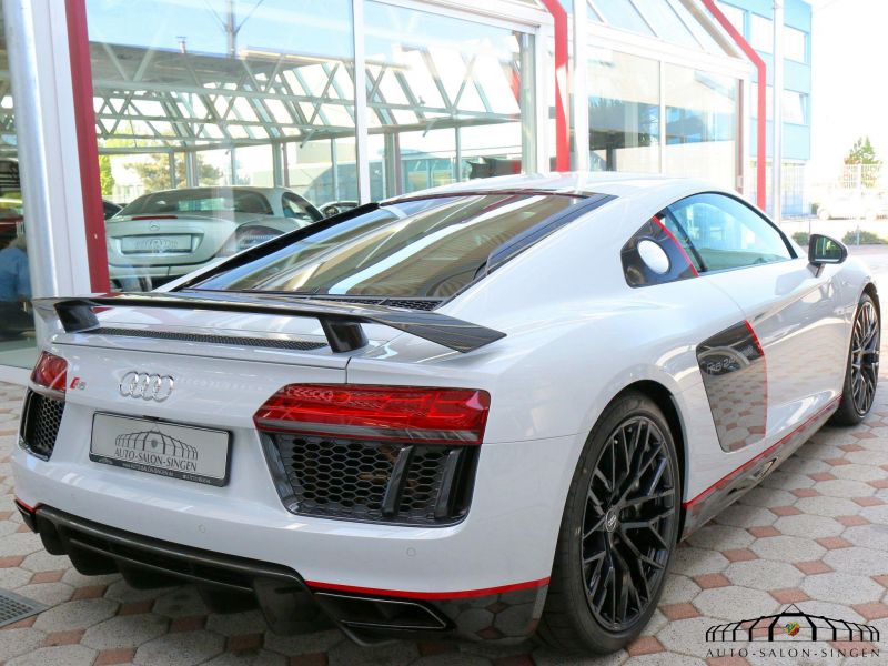 Audi R8 V10 Plus 5.2 FSI Coupe Coupé - Auto Salon Singen