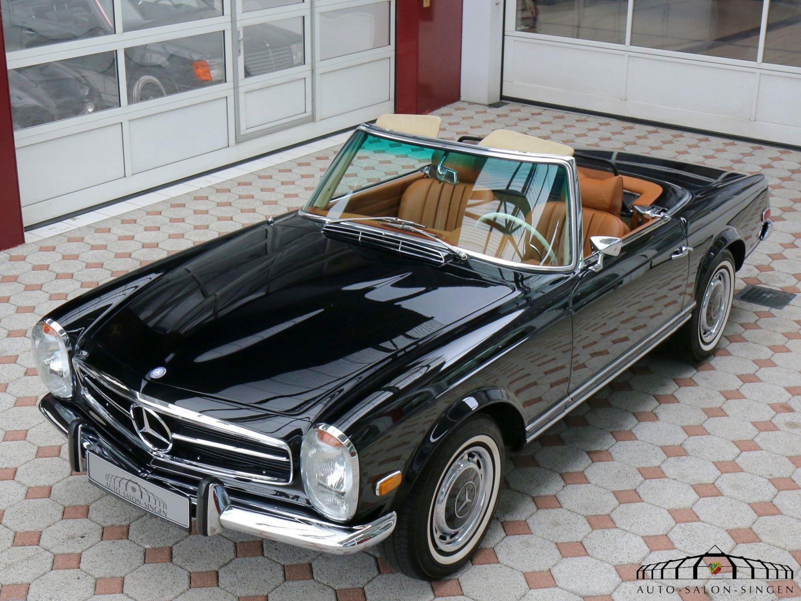 Mercedes-Benz 280 SL Pagode Convertible - Auto Salon Singen