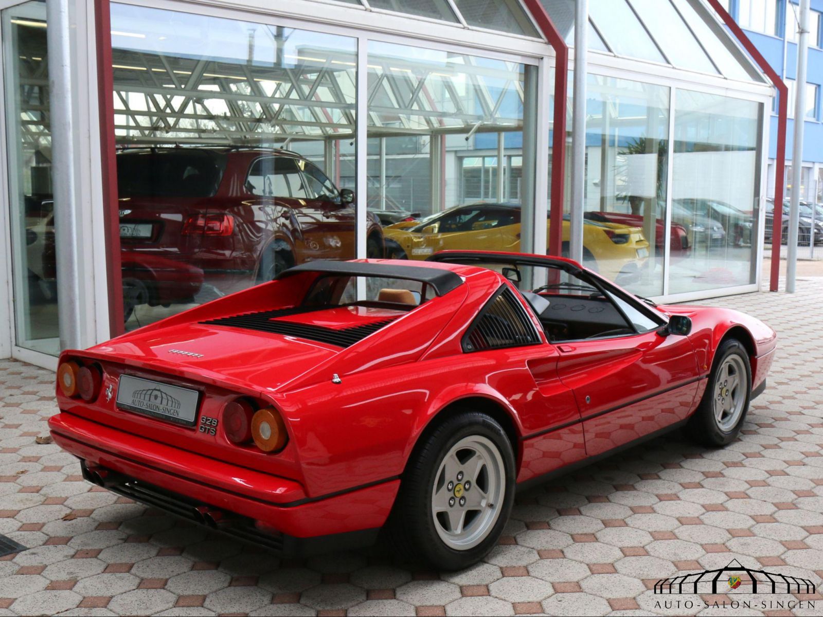 Ferrari 328 GTS Coupé - Auto Salon Singen
