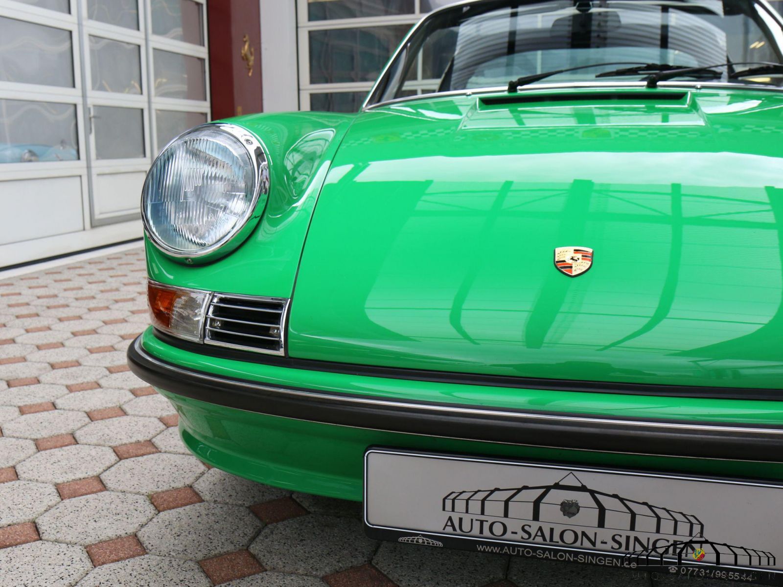 Porsche 911 E Targa 2.4 Convertible - Auto Salon Singen